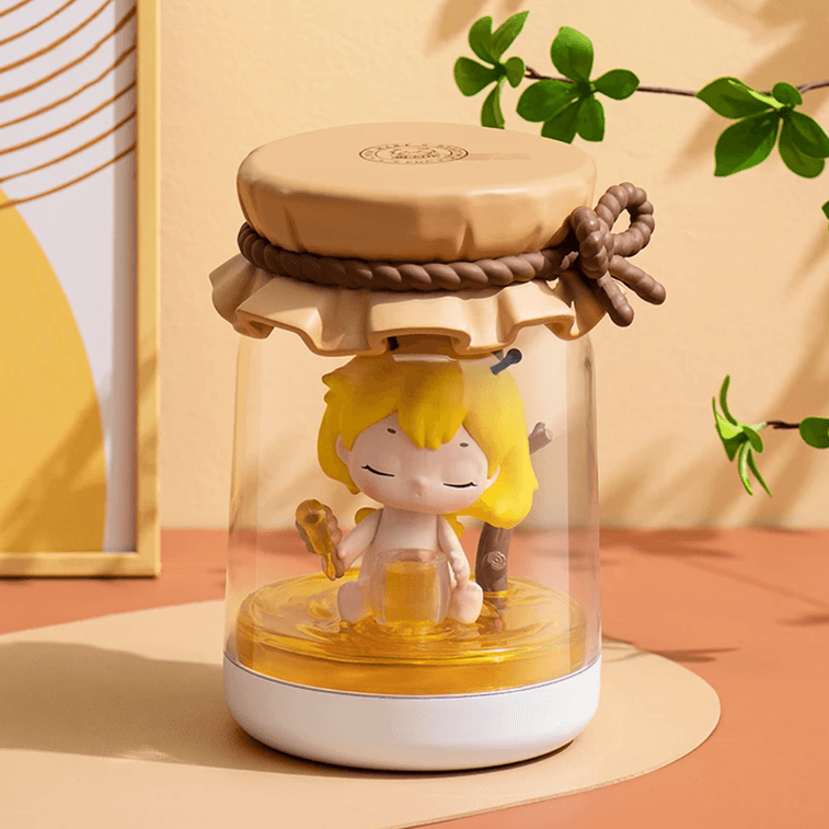 Bee Betty Can Light Large Figure By Pop Mart – The Little Things