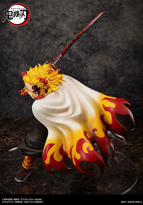 Demon Slayer: Kimetsu no Yaiba Kyojuro Rengoku 1/4 Scale Statue by Fre ...